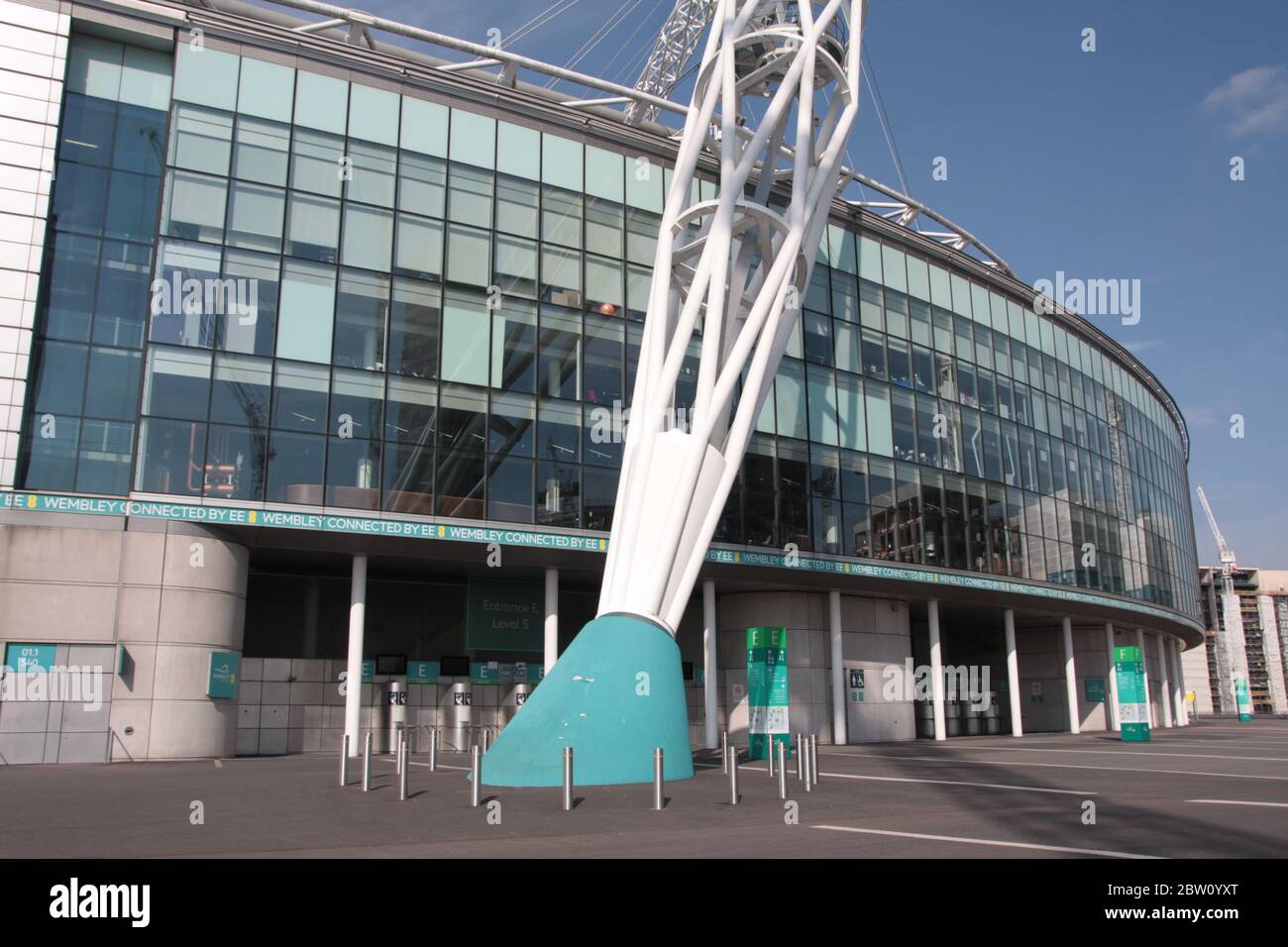 New wembley stadium construction hi-res stock photography and images ...