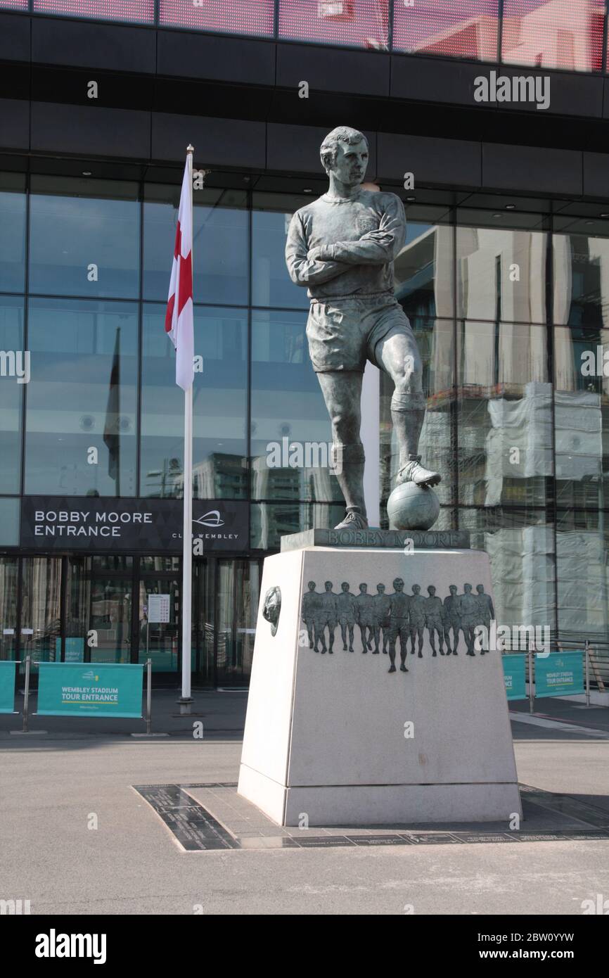 Bobby Moore monument, Wembley stadium, London Stock Photo - Alamy