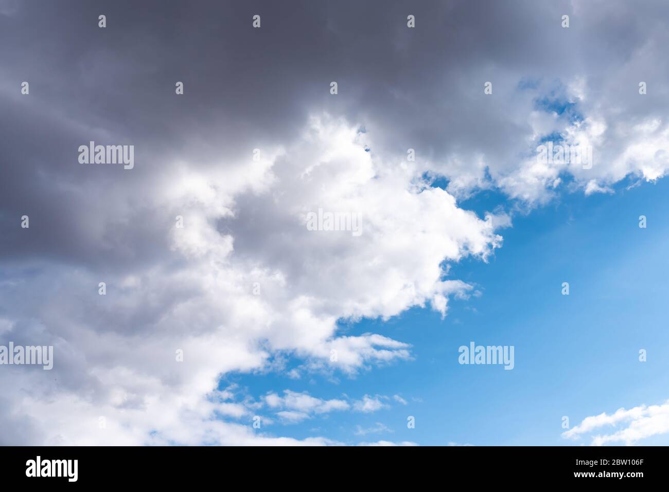 Beautiful sky with volumetric clouds, and the rays of the sun Stock ...