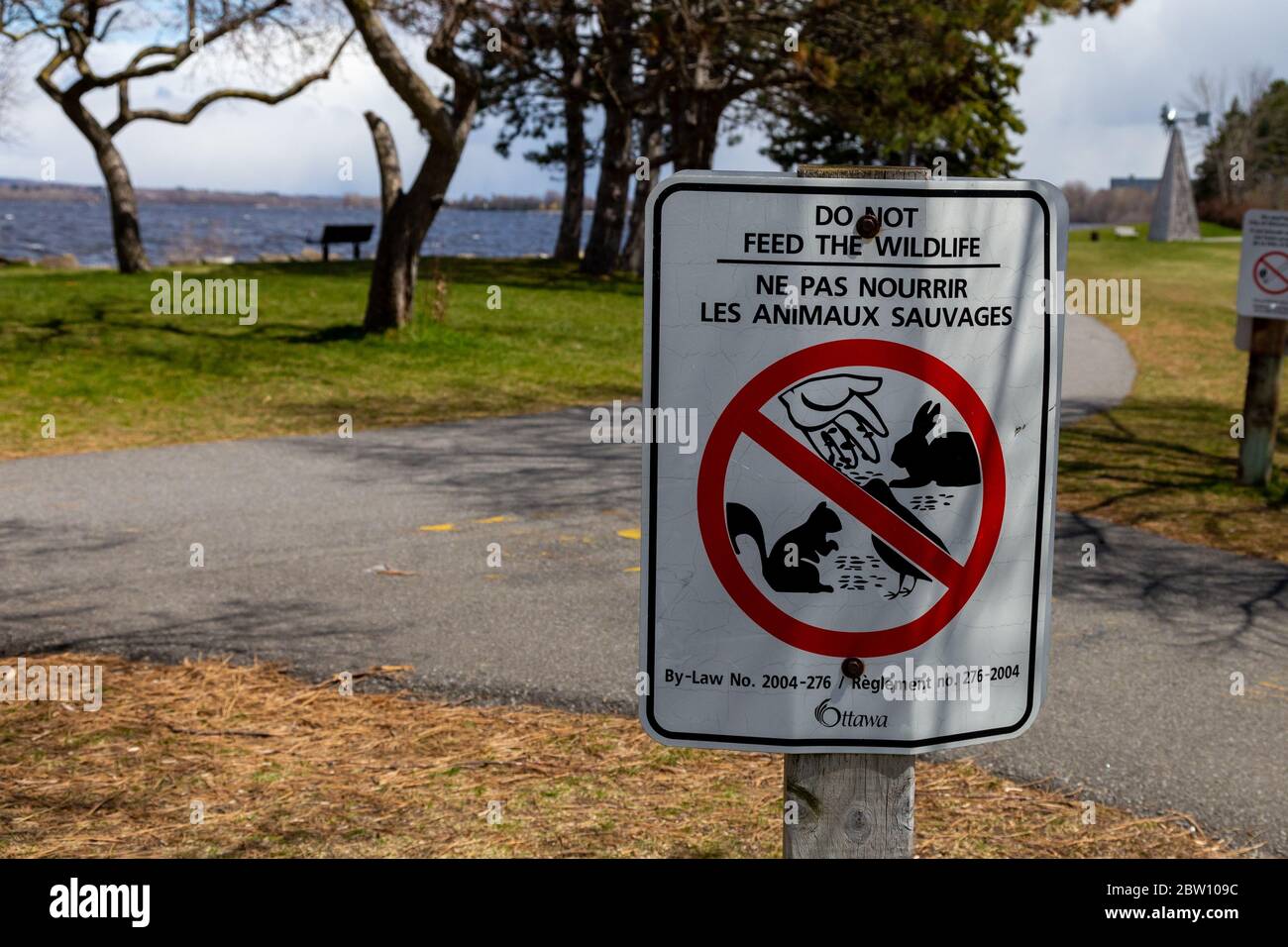Bylaw sign hi-res stock photography and images - Alamy