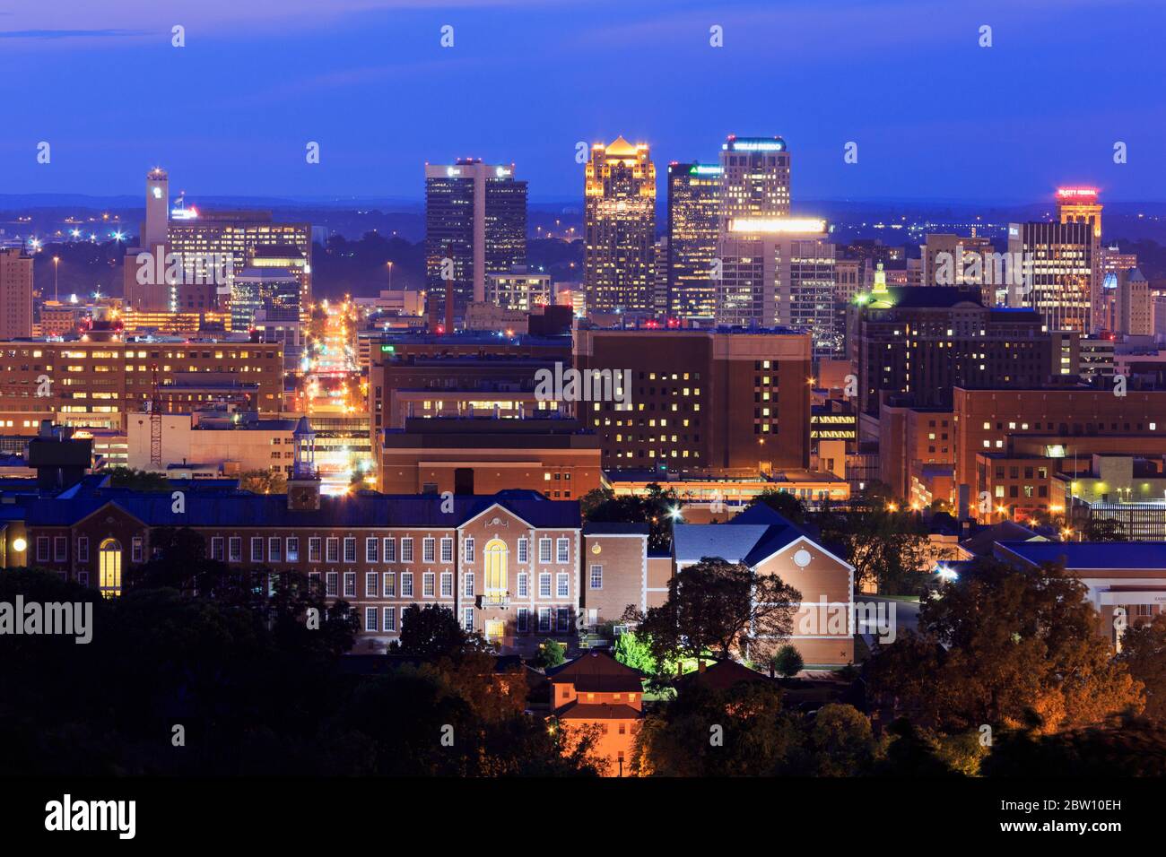 Birmingham skyline night hi-res stock photography and images - Alamy