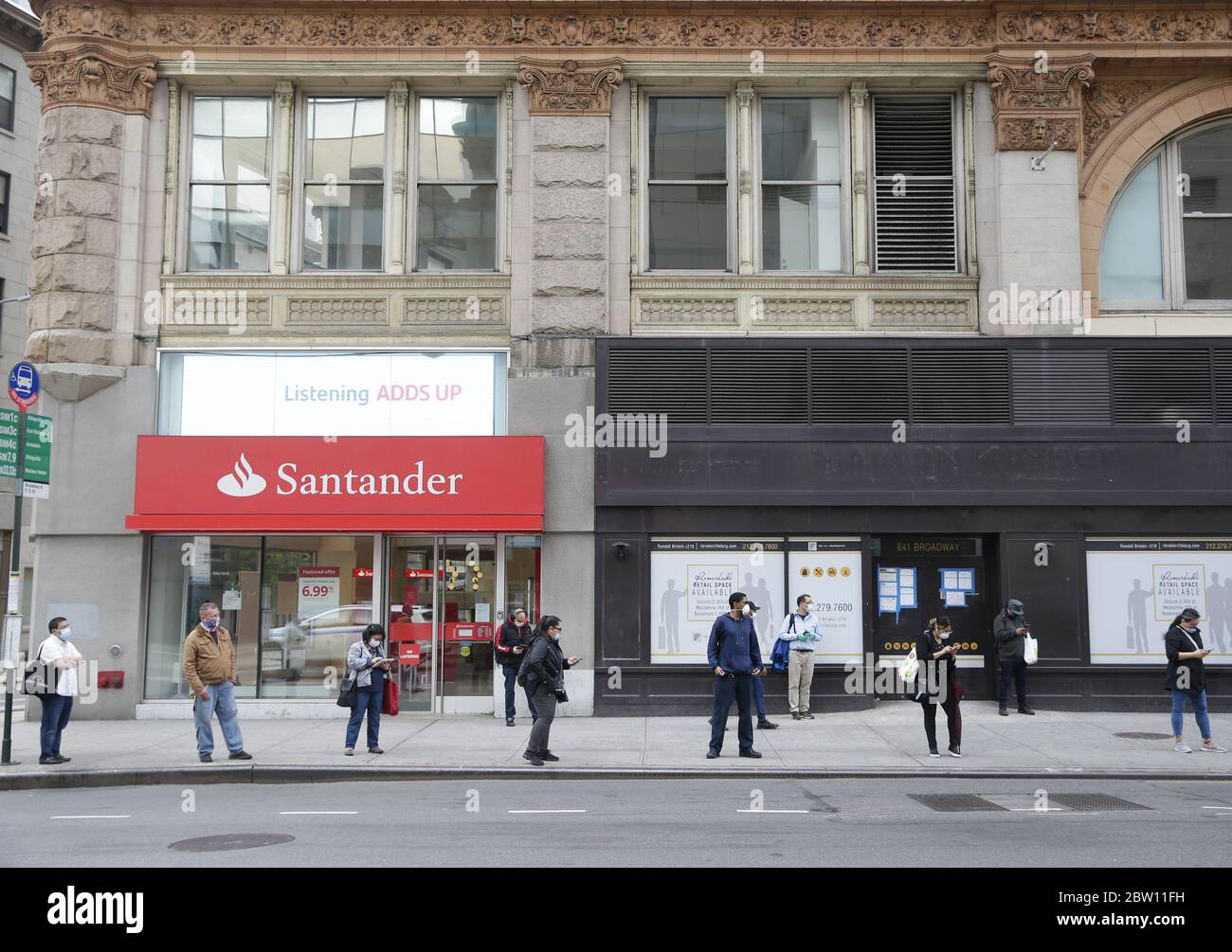 S 100 bus hi-res stock photography and images - Alamy