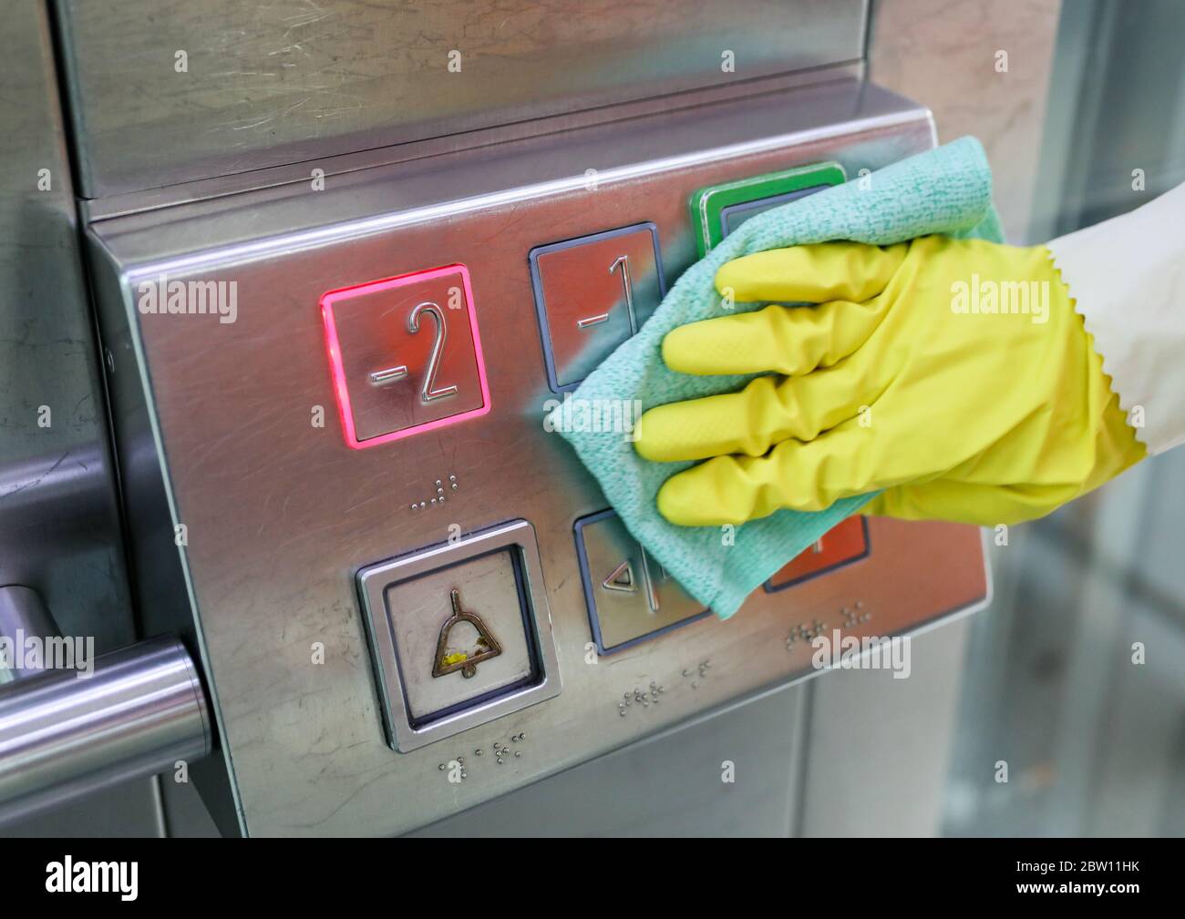 Killing machines hi-res stock photography and images - Alamy