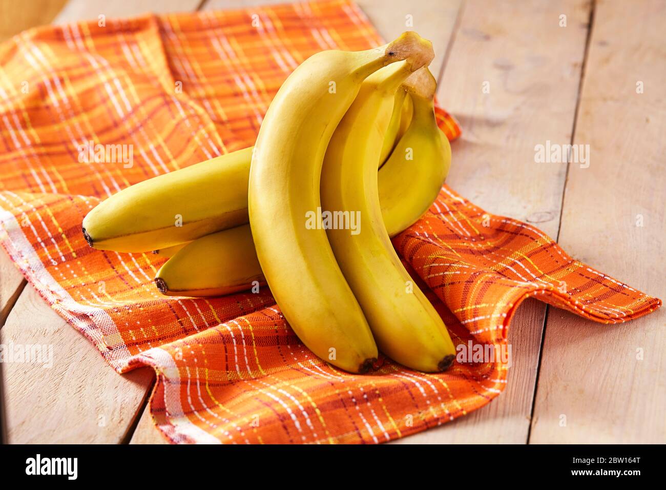 Four bananas hi-res stock photography and images - Alamy