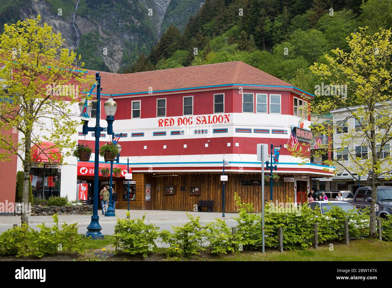 Juneau alaska red dog saloon hi-res stock photography and images - Alamy