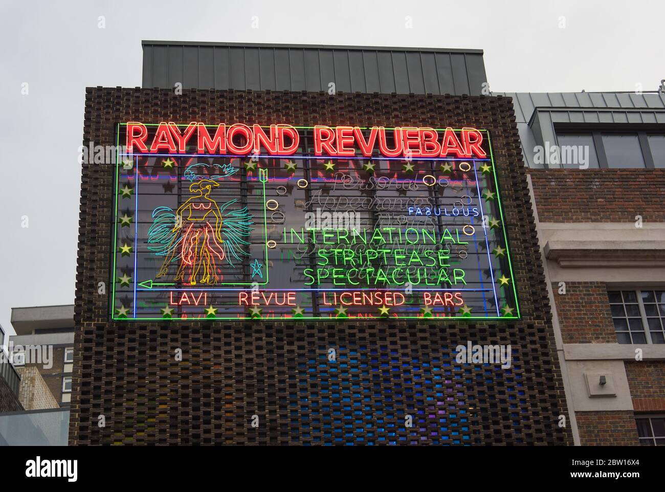 Raymond revuebar hi-res stock photography and images - Alamy
