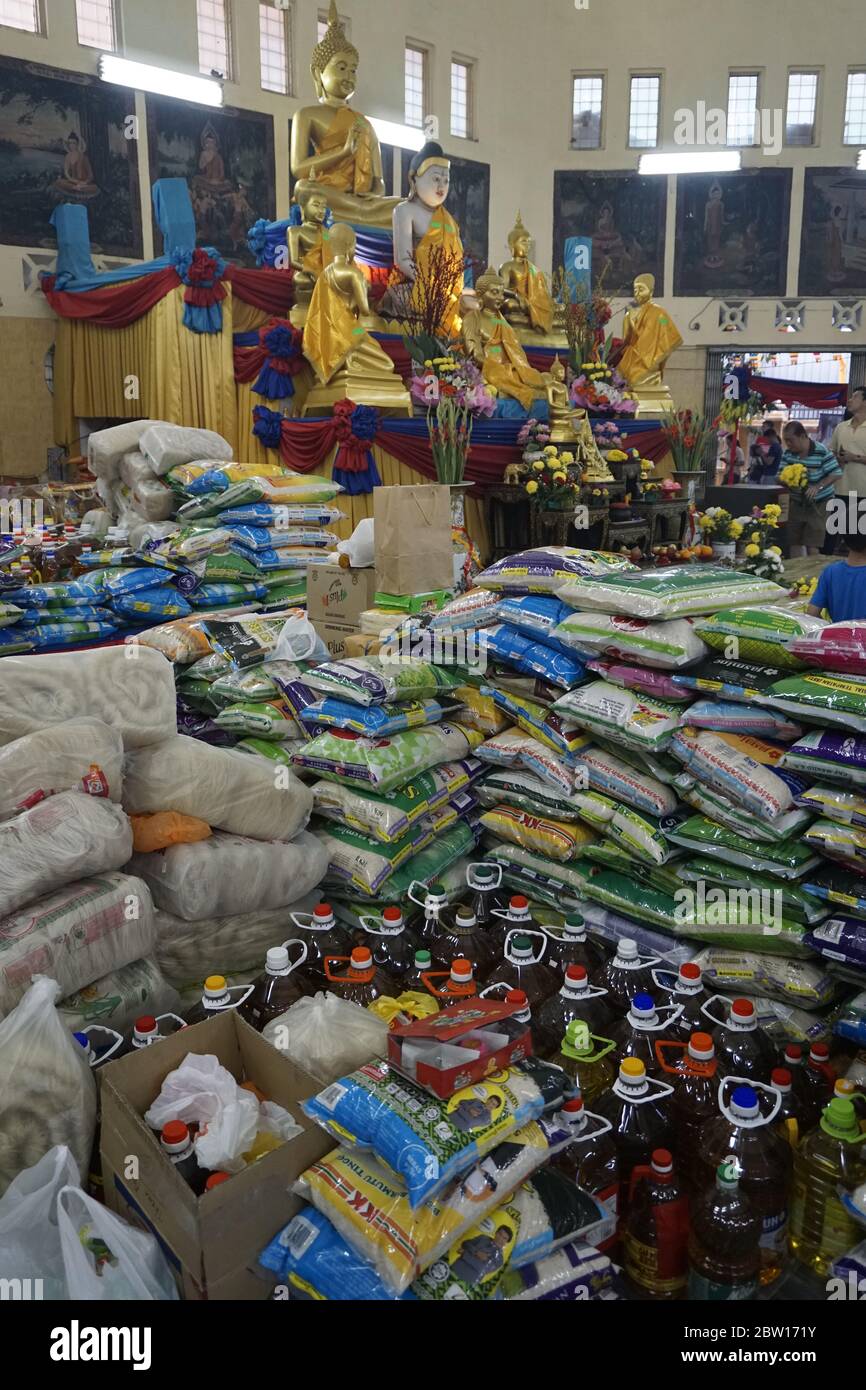 Wesak celebrations hi-res stock photography and images - Alamy