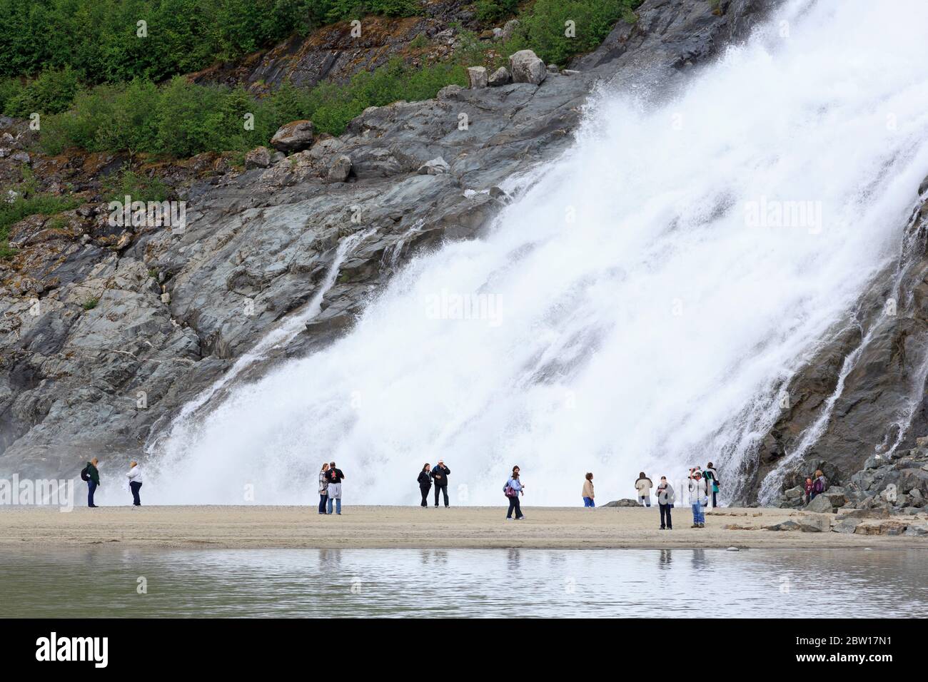 Nugget falls at mendenhall glacier hi-res stock photography and images ...