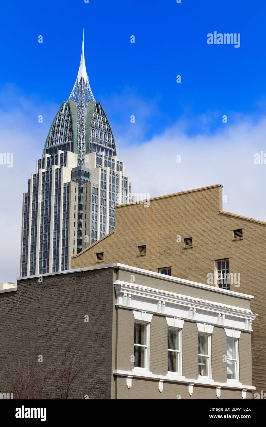 Mobile alabama skyscraper hi-res stock photography and images - Alamy
