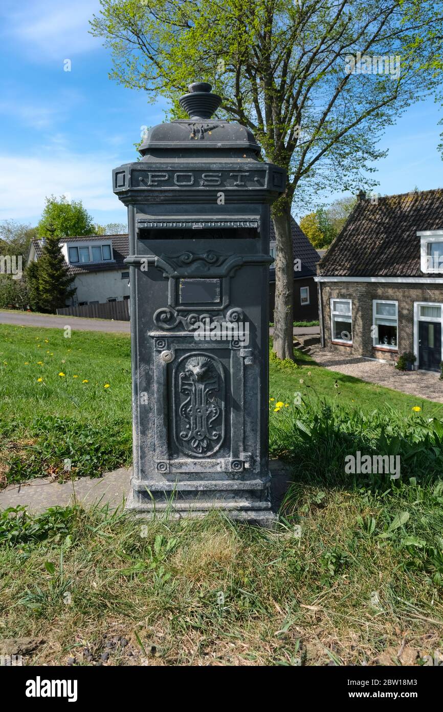 Farmers mailbox hi-res stock photography and images - Alamy