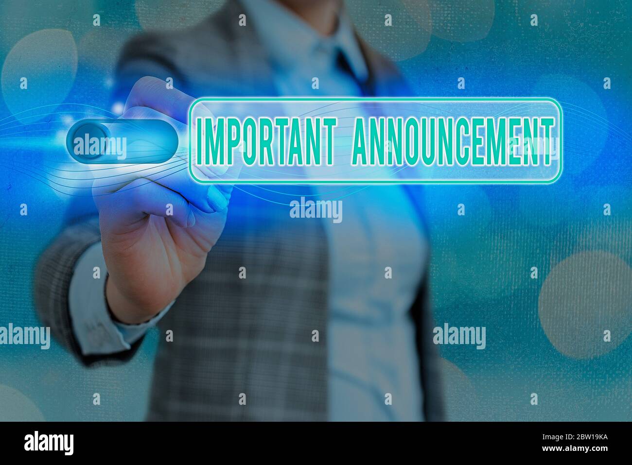 Writing note showing Important Announcement. Business concept for ...