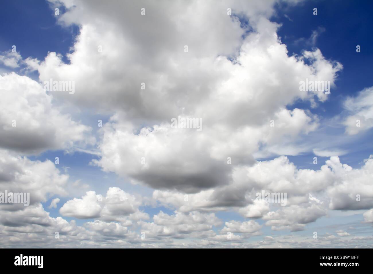 Beautiful cloudy background hi-res stock photography and images - Alamy
