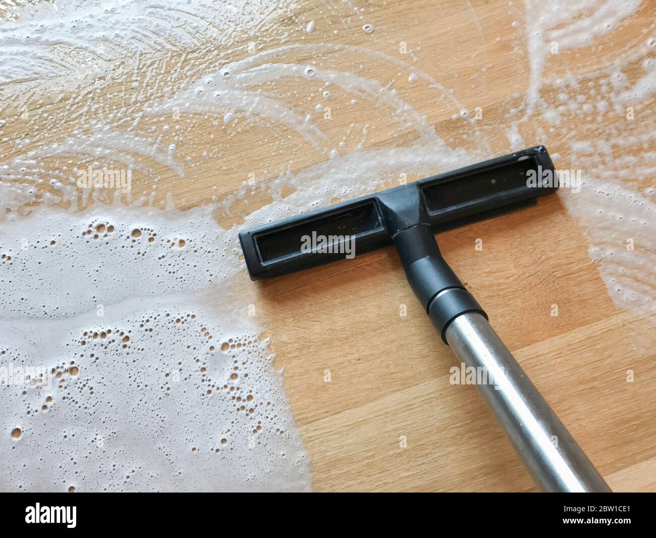 Home cleaning professional service hi-res stock photography and images ...