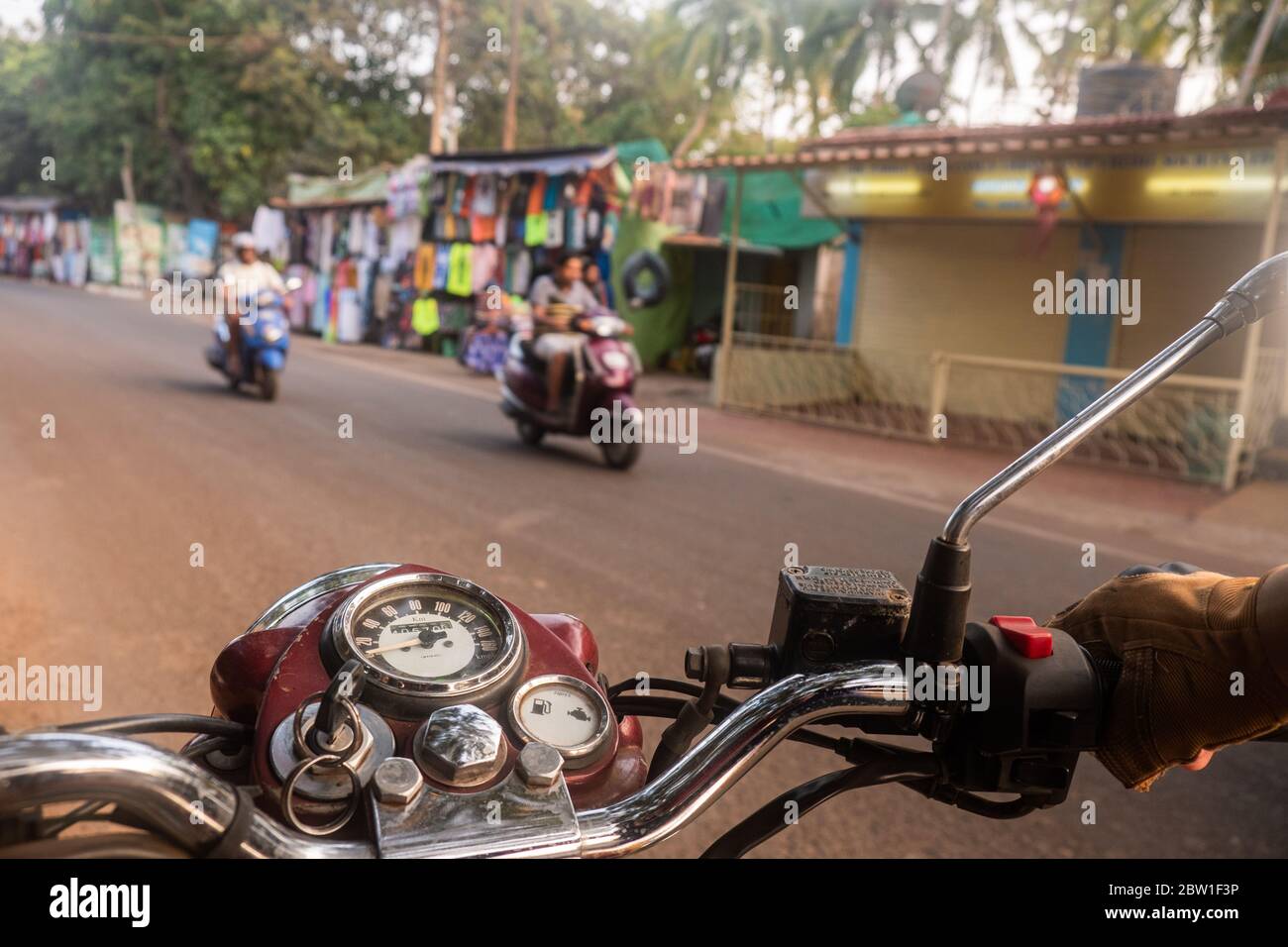 Indian bazaar mumbai hi-res stock photography and images - Alamy