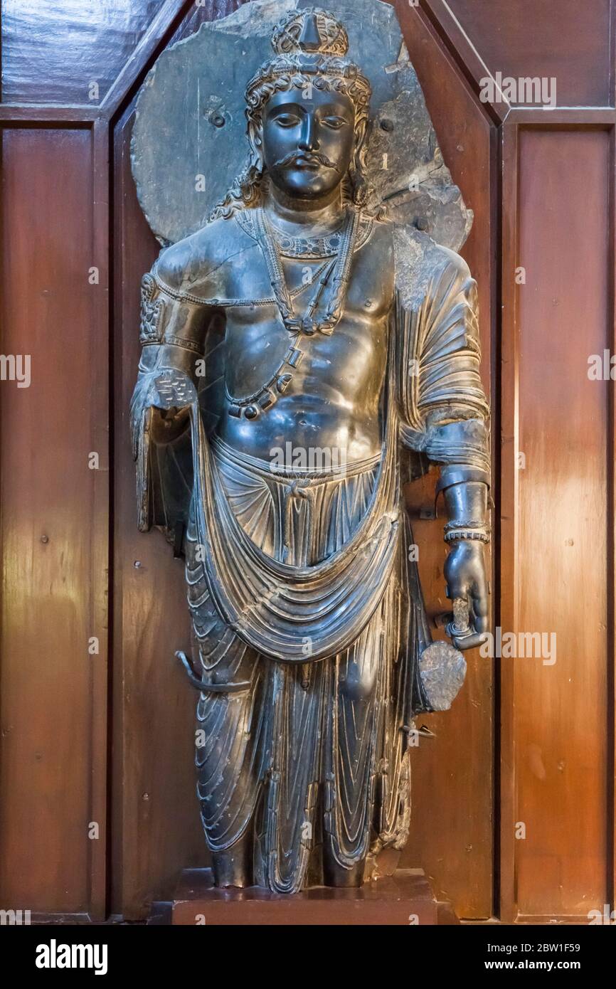 Gandhara sculpture buddha hi-res stock photography and images - Alamy