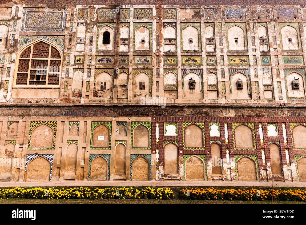 Mughal art hi-res stock photography and images - Alamy
