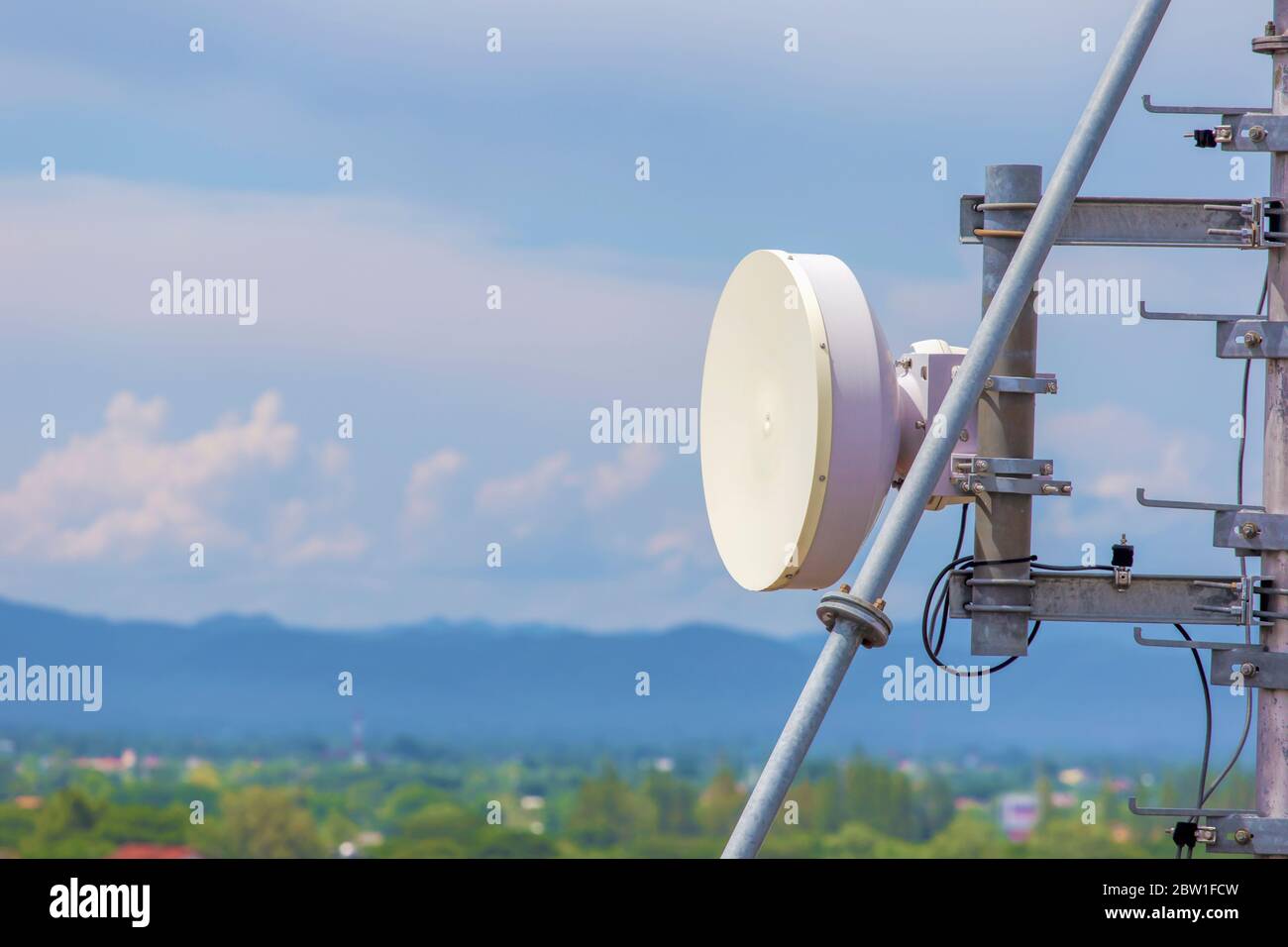 Single antenna, cellular systems on a steel mast Stock Photo - Alamy