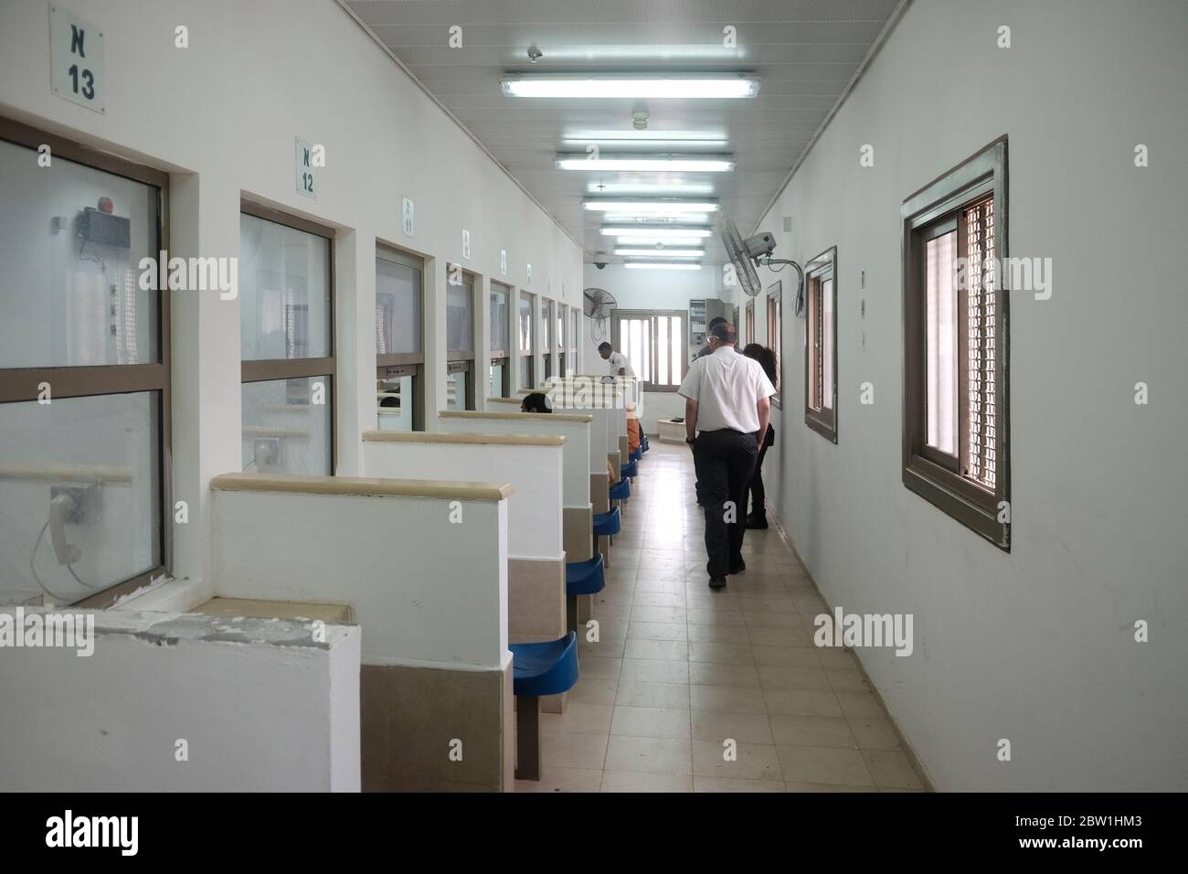 Prison visitation glass hi-res stock photography and images - Alamy