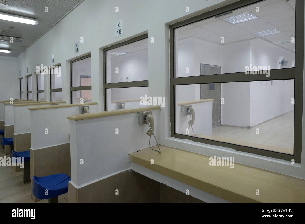 Prison visitation glass hi-res stock photography and images - Alamy