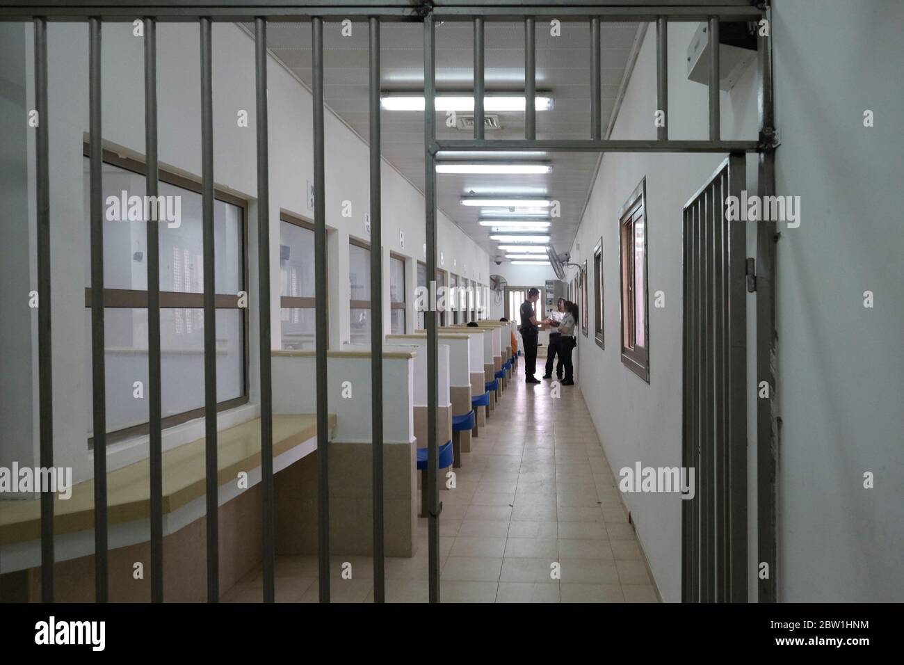 Prison visitation glass hi-res stock photography and images - Alamy