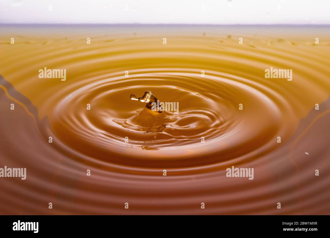 Golden few drops hi-res stock photography and images - Alamy