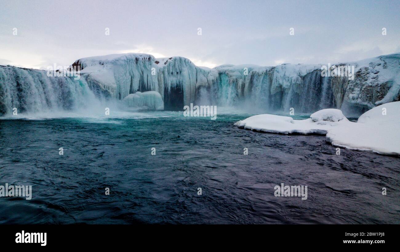 Wide waterfall hi-res stock photography and images - Alamy