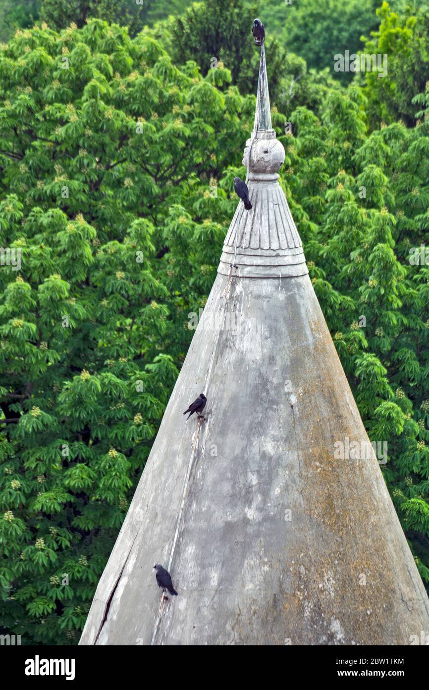 Pointed roof hi-res stock photography and images - Alamy