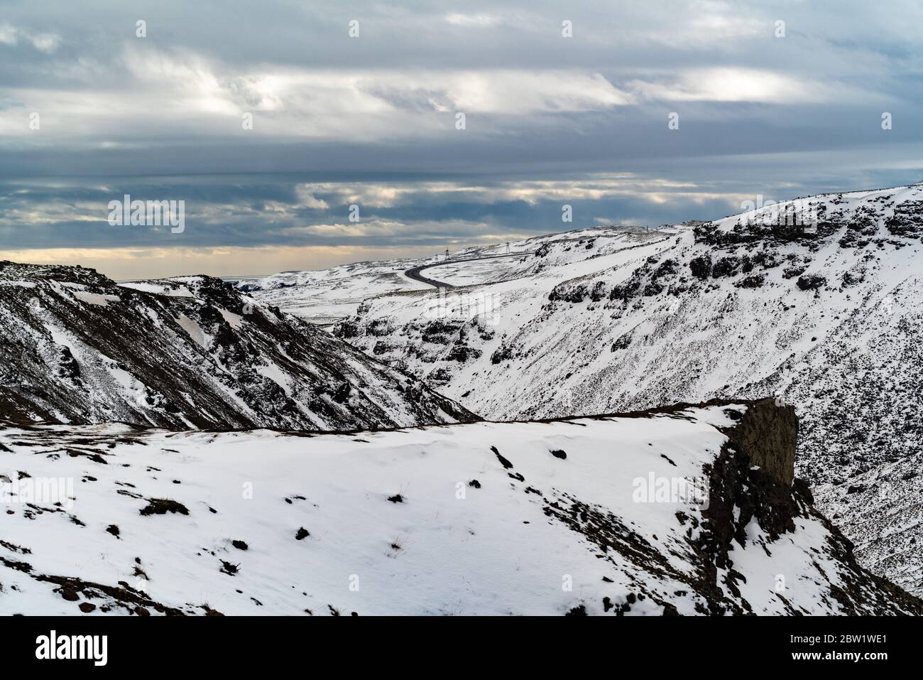 Beautiful snow cliff hi-res stock photography and images - Alamy