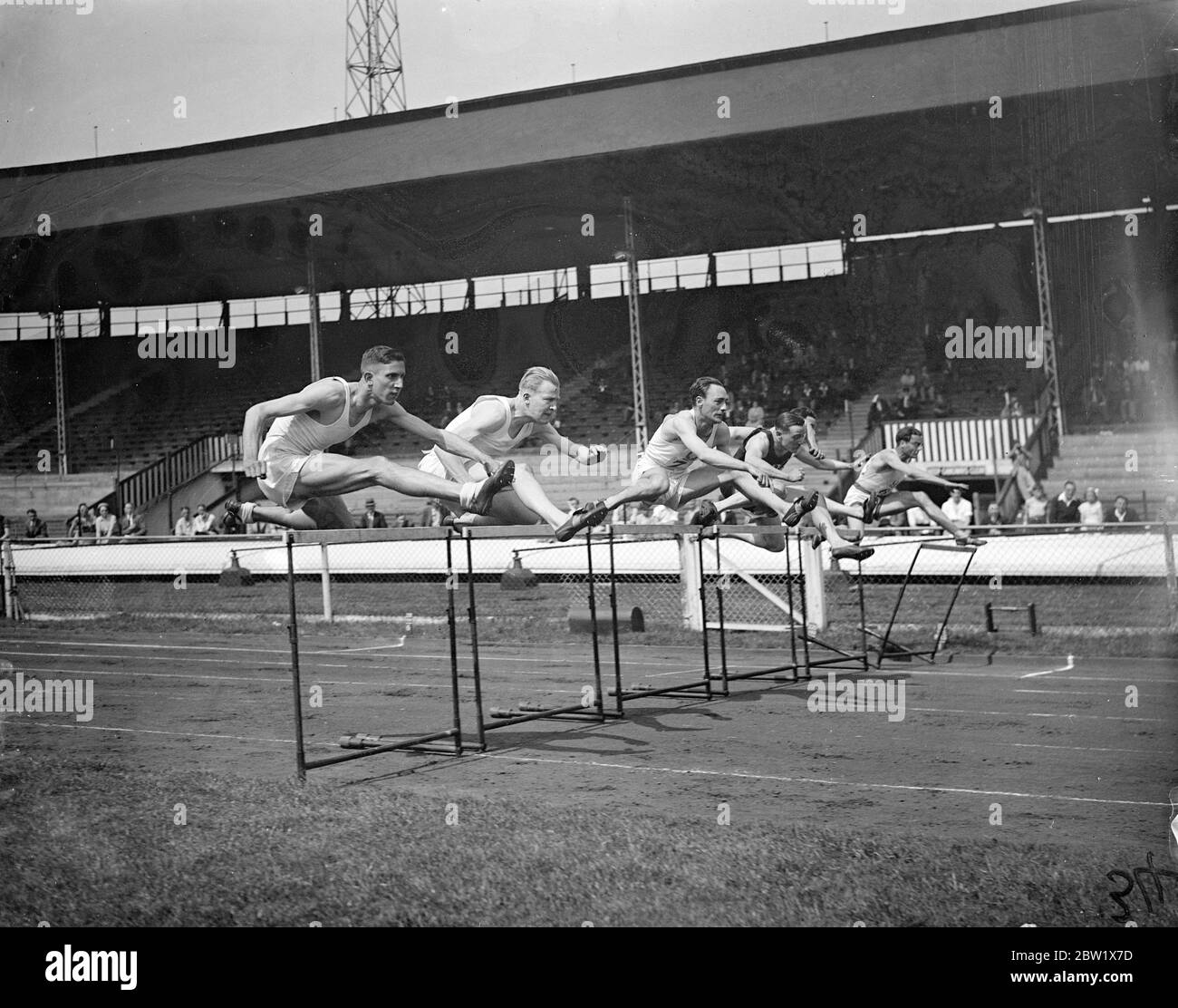 120 yards hurdle final at Kinnaird Trophy meeting. Leading athletes ...