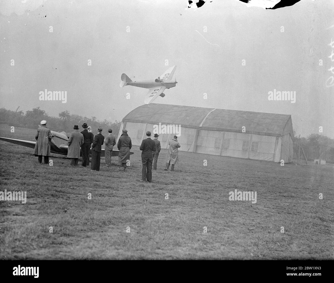 The new two-seater plane demonstrated at Hounslow. New light aeroplane ...