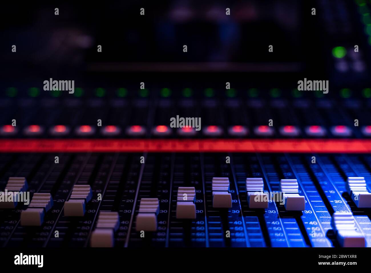 Disco console hi-res stock photography and images - Alamy