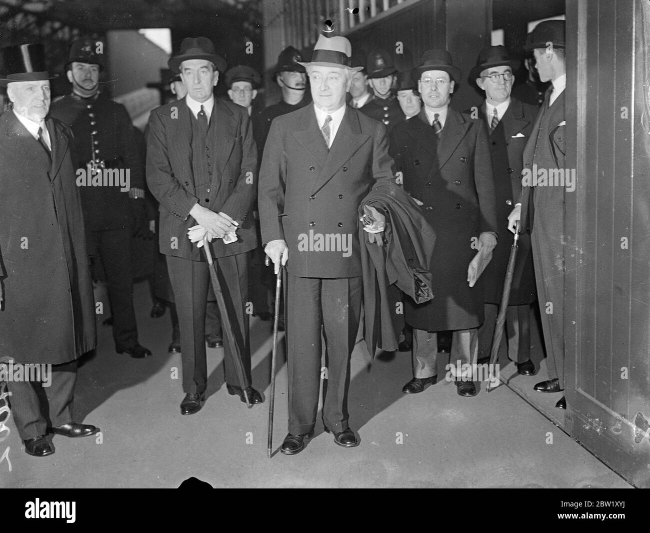 Australian premier arrives in London for Coronation. The right honorary ...