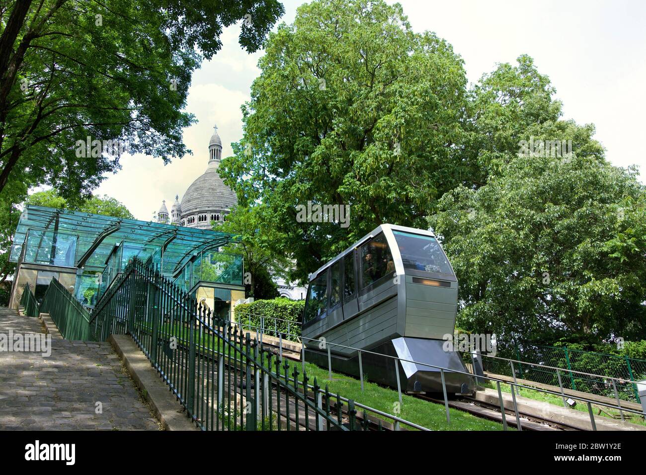 Paris montmartre funicular hi-res stock photography and images - Alamy