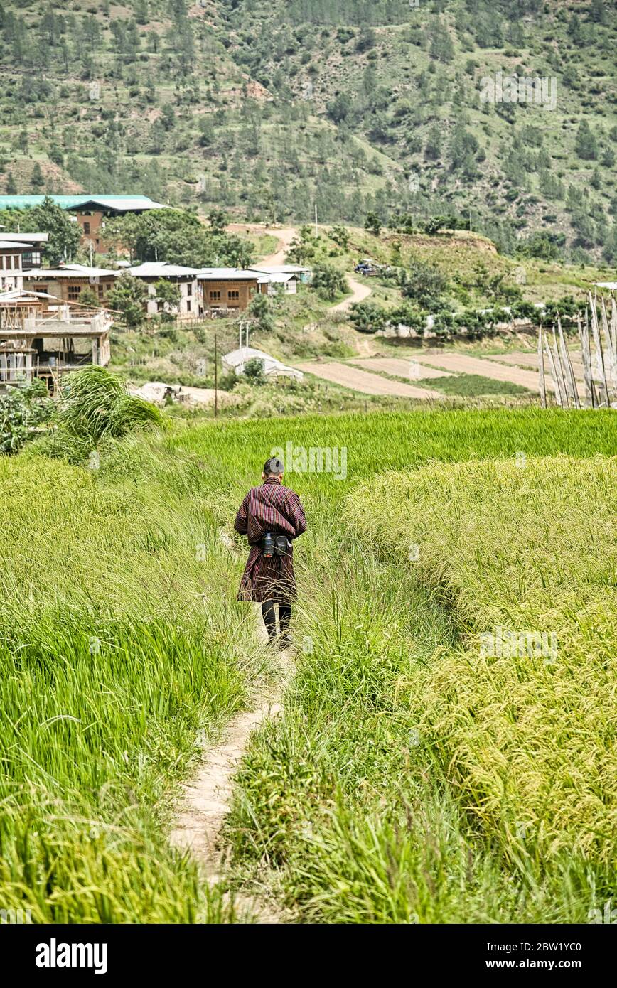 Bhutanese Traditional Clothing High Resolution Stock Photography and ...