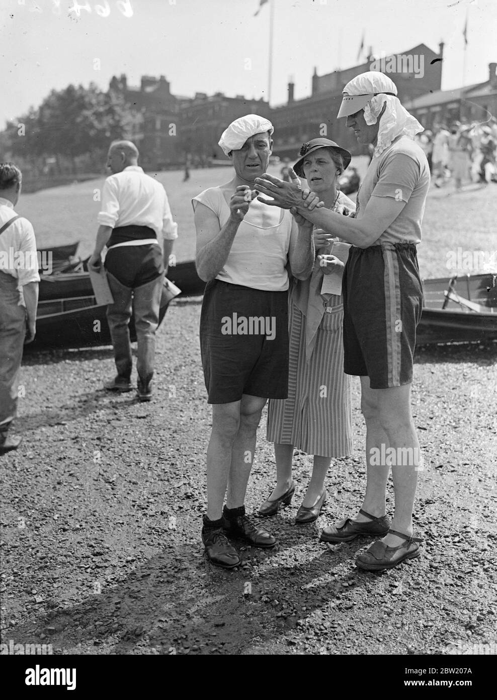 Deaf blind sign language Black and White Stock Photos & Images - Alamy
