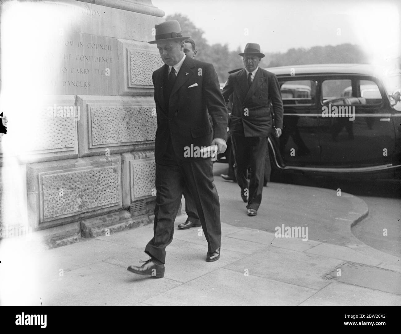Von ribbentrop 1930s hi-res stock photography and images - Alamy