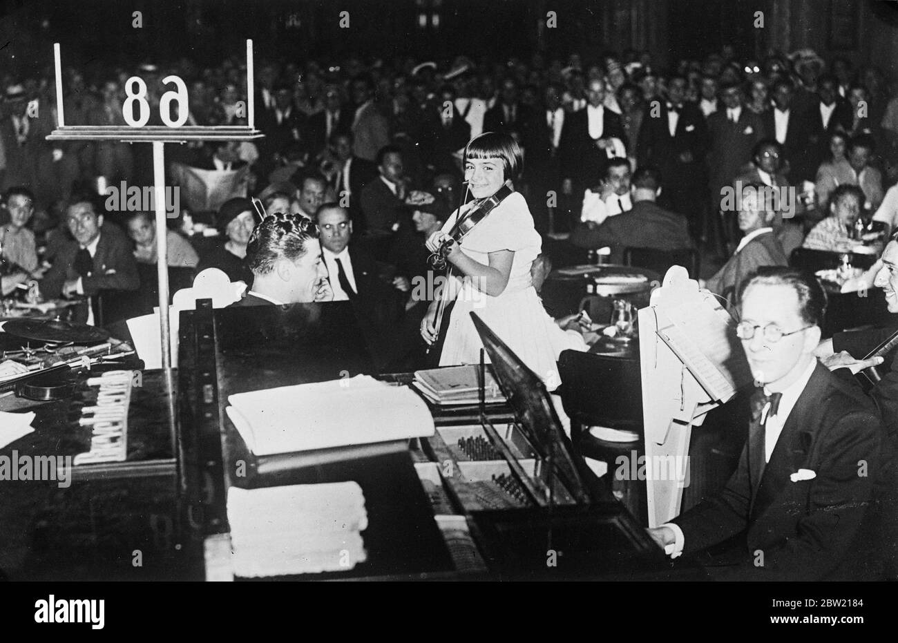 Italian child prodigy conducts orchestra at eight years of age. Maria ...