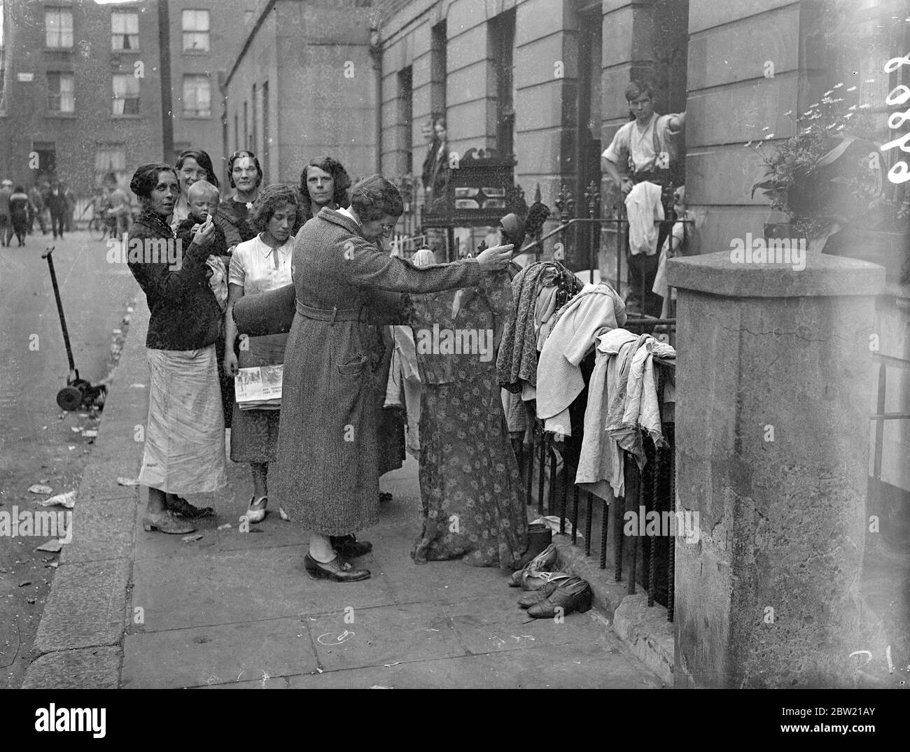 1930s poverty england hi-res stock photography and images - Alamy