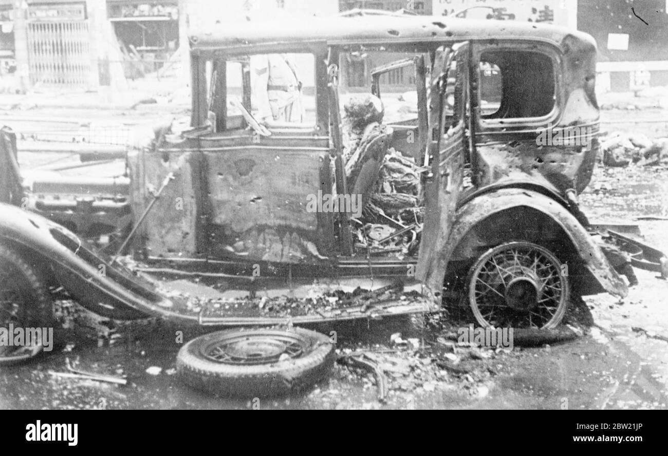 Dead bodies world war one Black and White Stock Photos & Images - Alamy