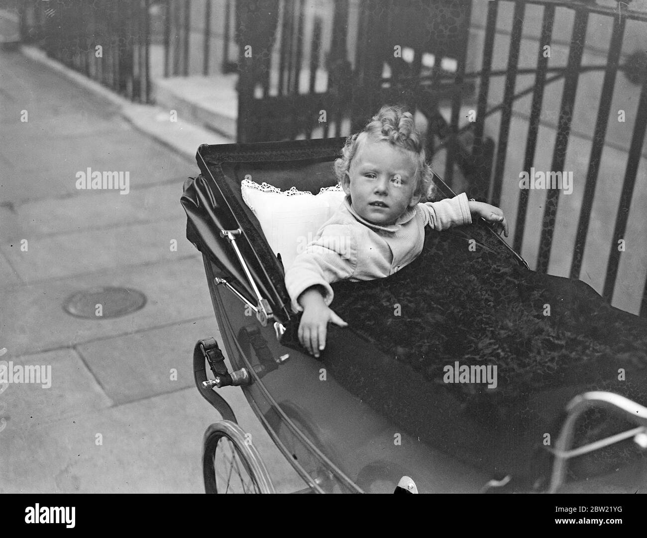 Llewllyn park Black and White Stock Photos & Images - Alamy