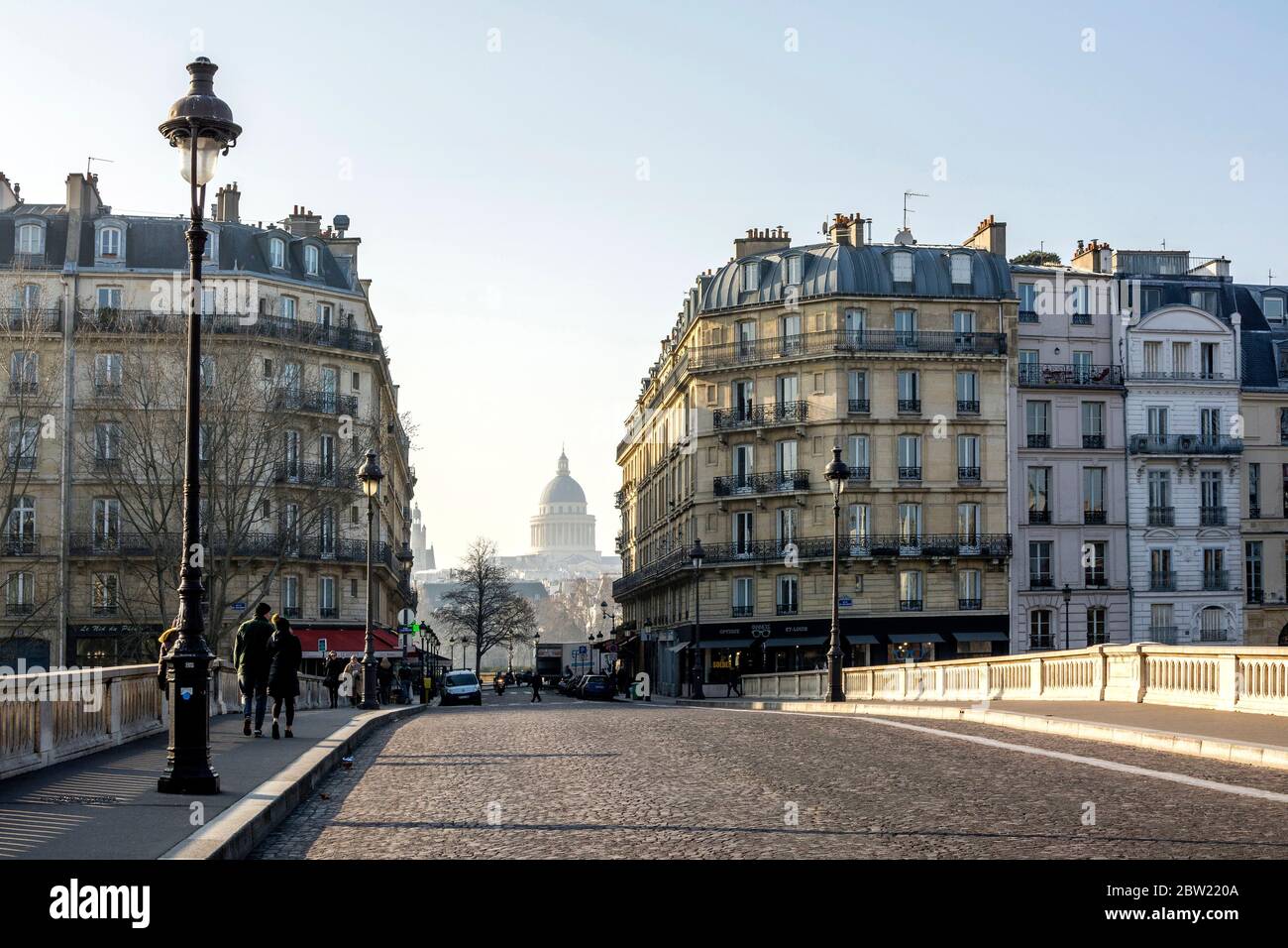 Haussmann architecture hi-res stock photography and images - Alamy