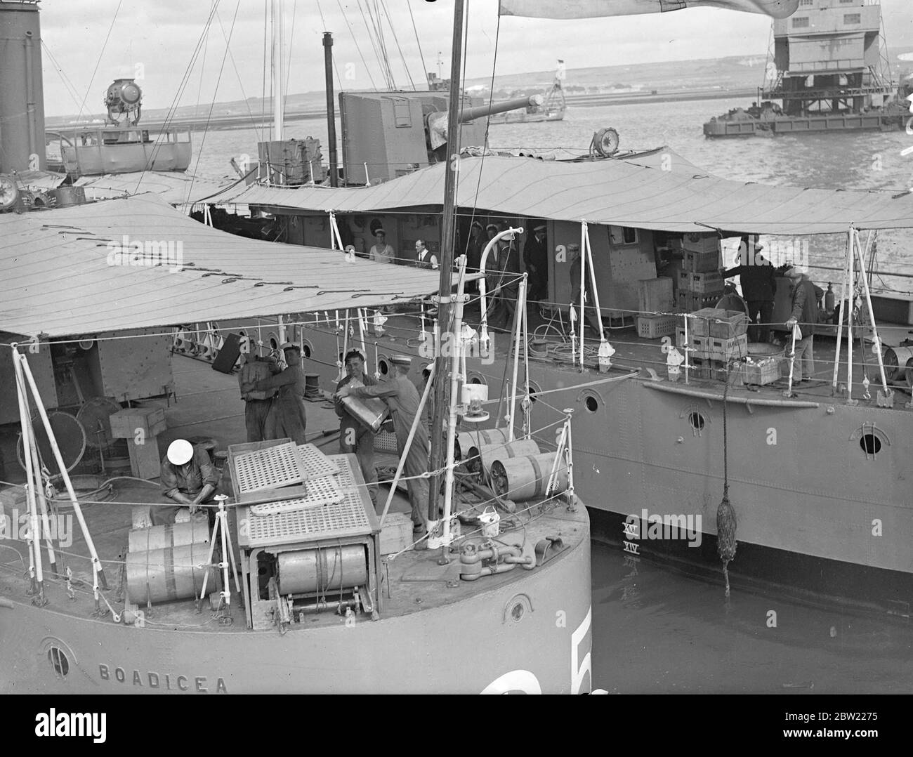 Depth charges hi-res stock photography and images - Alamy