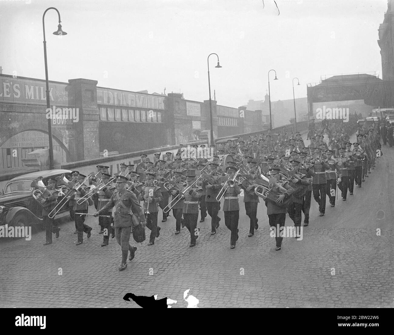 2nd battalion scots guards hi-res stock photography and images - Alamy