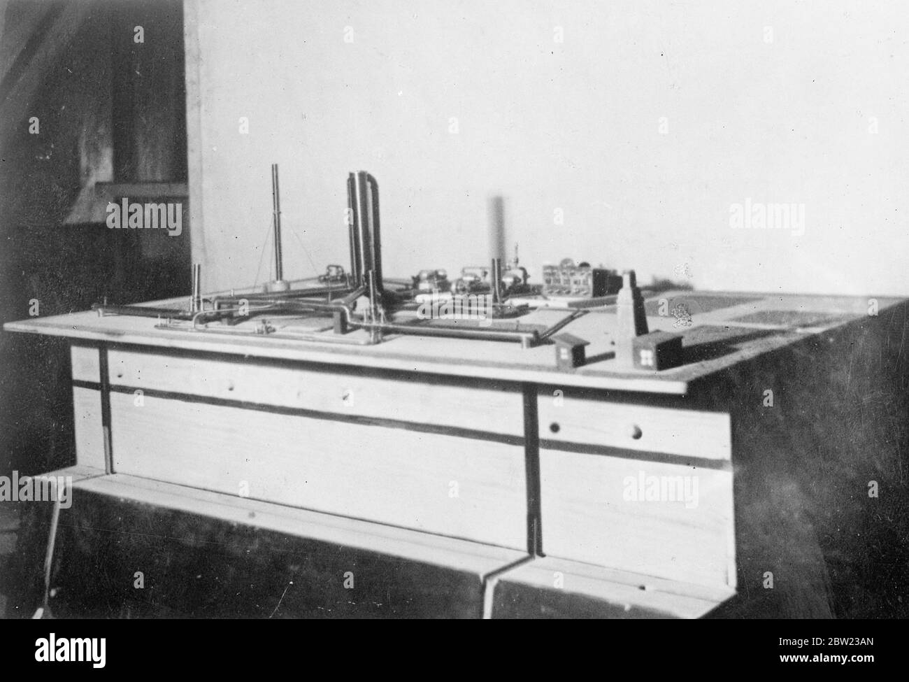 A model showing the apparatus used to convert coal into gas in the Don ...