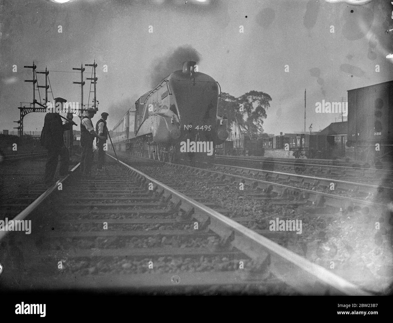 The fast train to operate between London and Leeds, the new streamlined ...