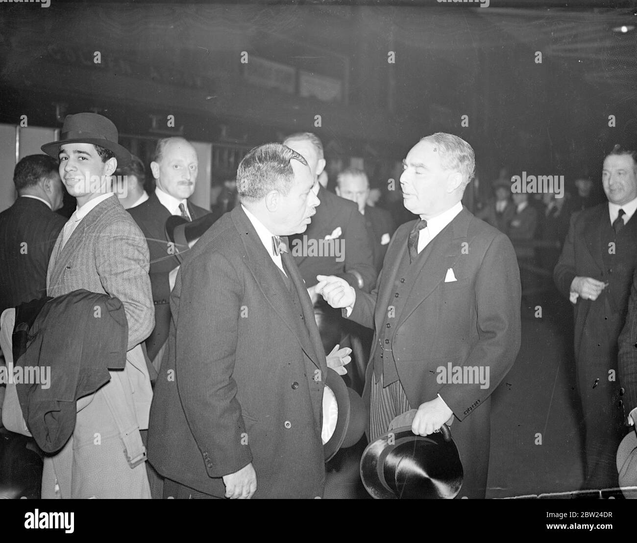 Hassan Sabry Pasha, Egyptian War Minister, arrived at Victoria Station ...