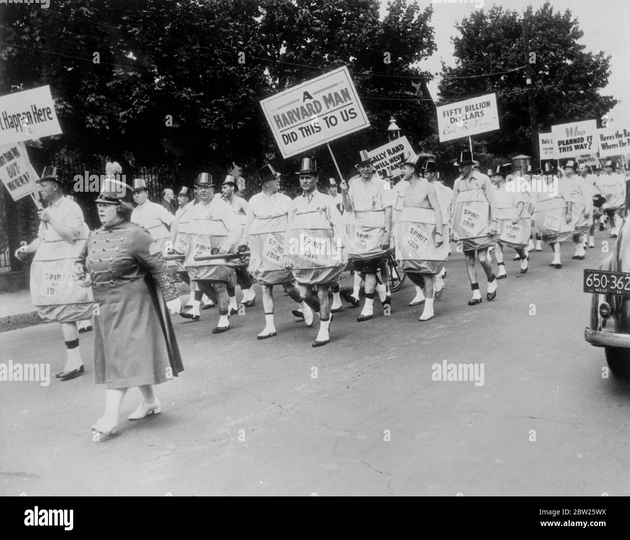 Harvard class reunion hi-res stock photography and images - Alamy