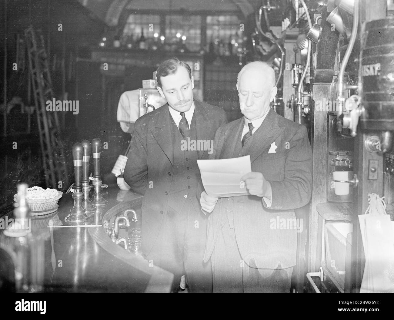 Kitchens buckingham palace Black and White Stock Photos & Images - Alamy