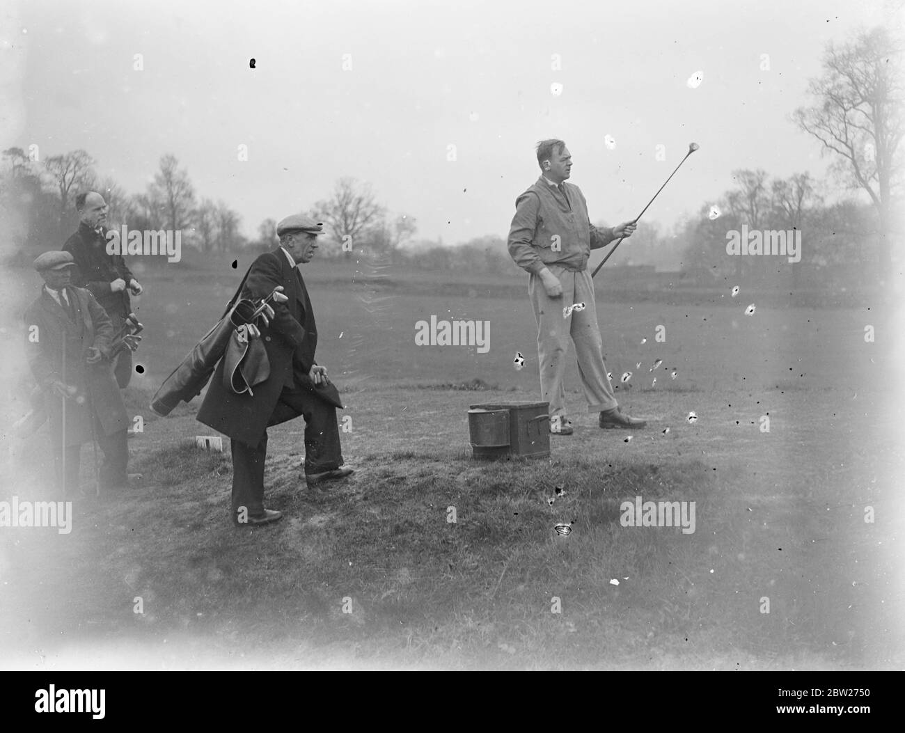 Lieutenant-Colonel Moore - Brabaon playing golf 1933 Stock Photo - Alamy