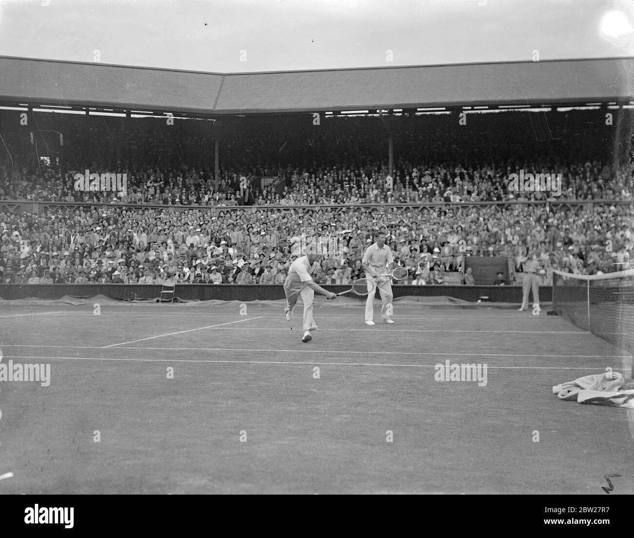 Donald budge in action hi-res stock photography and images - Alamy